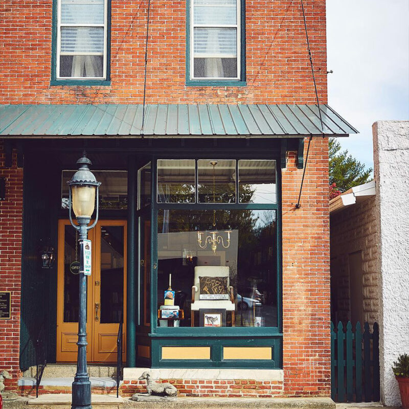 The Greyhound Bookstore: A Destination for Bibliophiles » Maryland Road ...