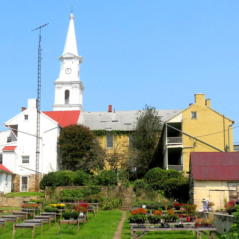 Celebrate Spring on a Tour of Middletown Homes and Gardens